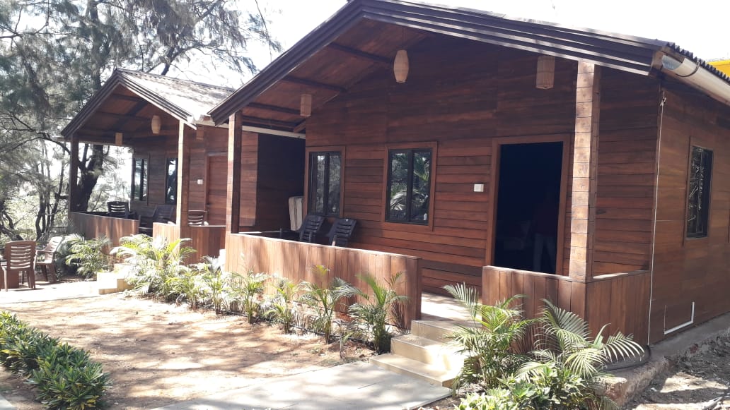 Beachside Wooden Cottages - Goabookers.com - Get your Goa Plans sorted!